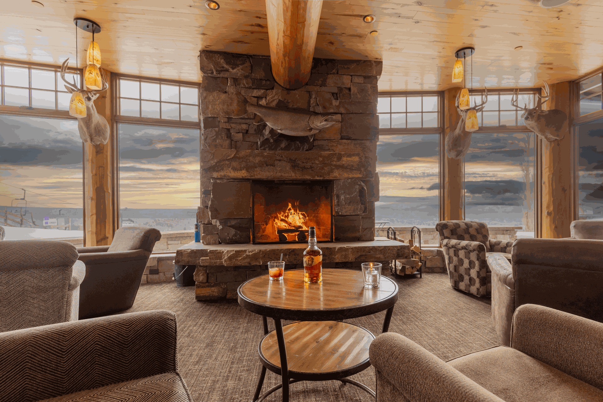 Trophy Lodge Bar & Restaurant | MDL Resort